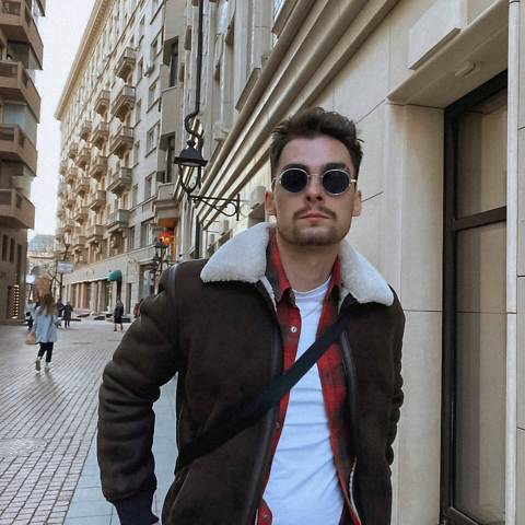 Karen Simonyan - render.camp